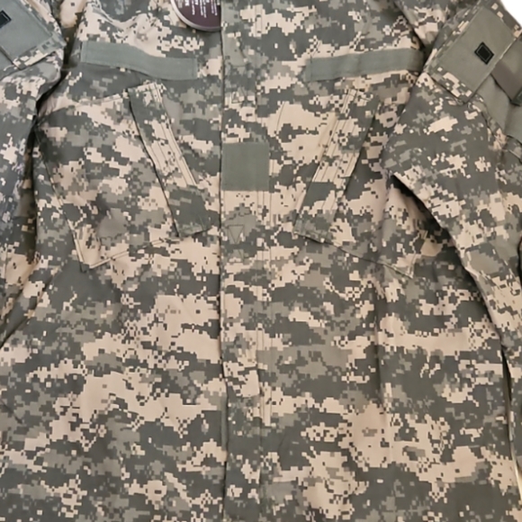 U.S. Army | Jackets & Coats | Us Army Combat Uniform Coat Shirt Military Acu Defender M Xlong ...